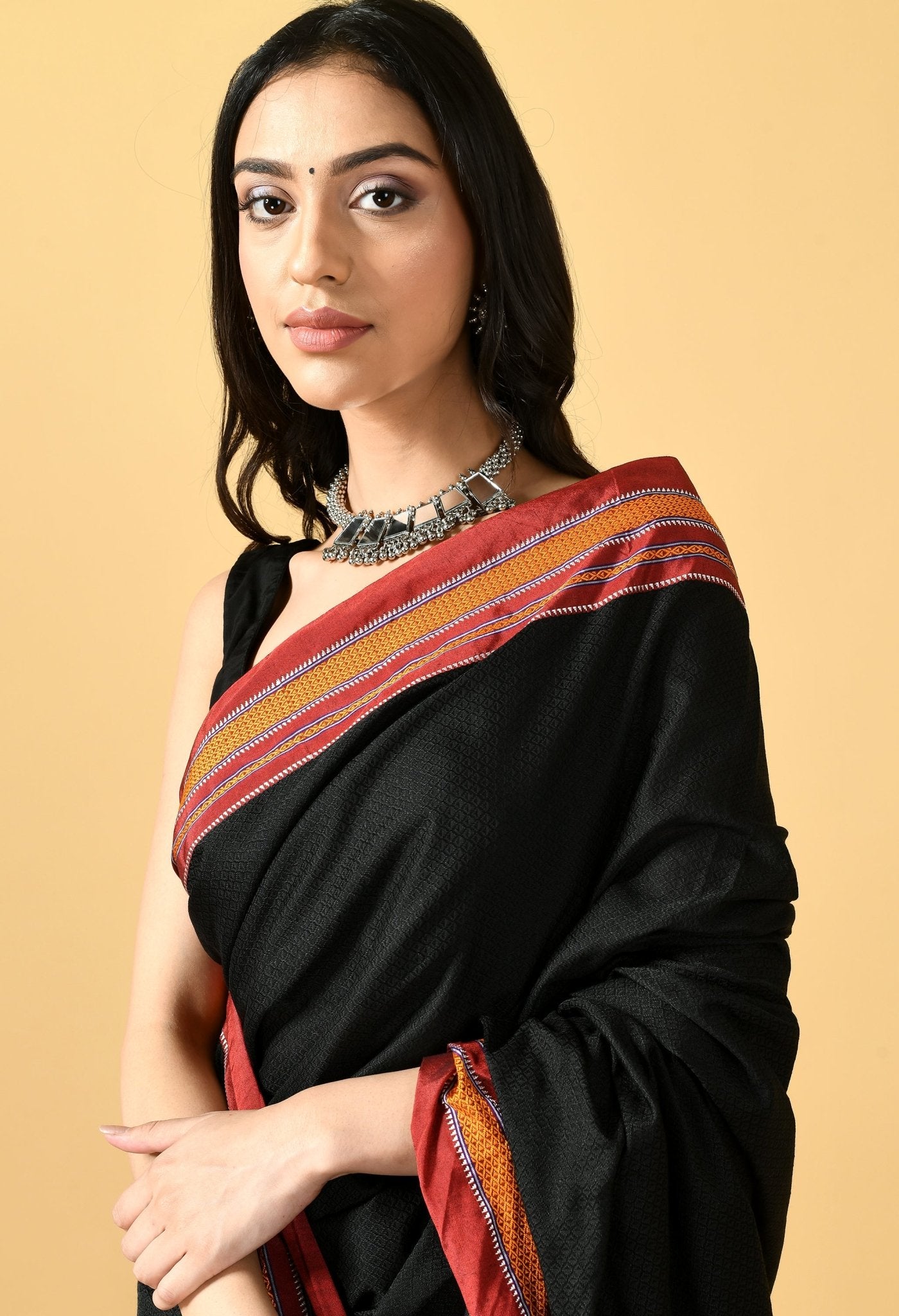 Black Khunn Saree - Patti Pallu & Red Border Karnataka– Swapna Creation